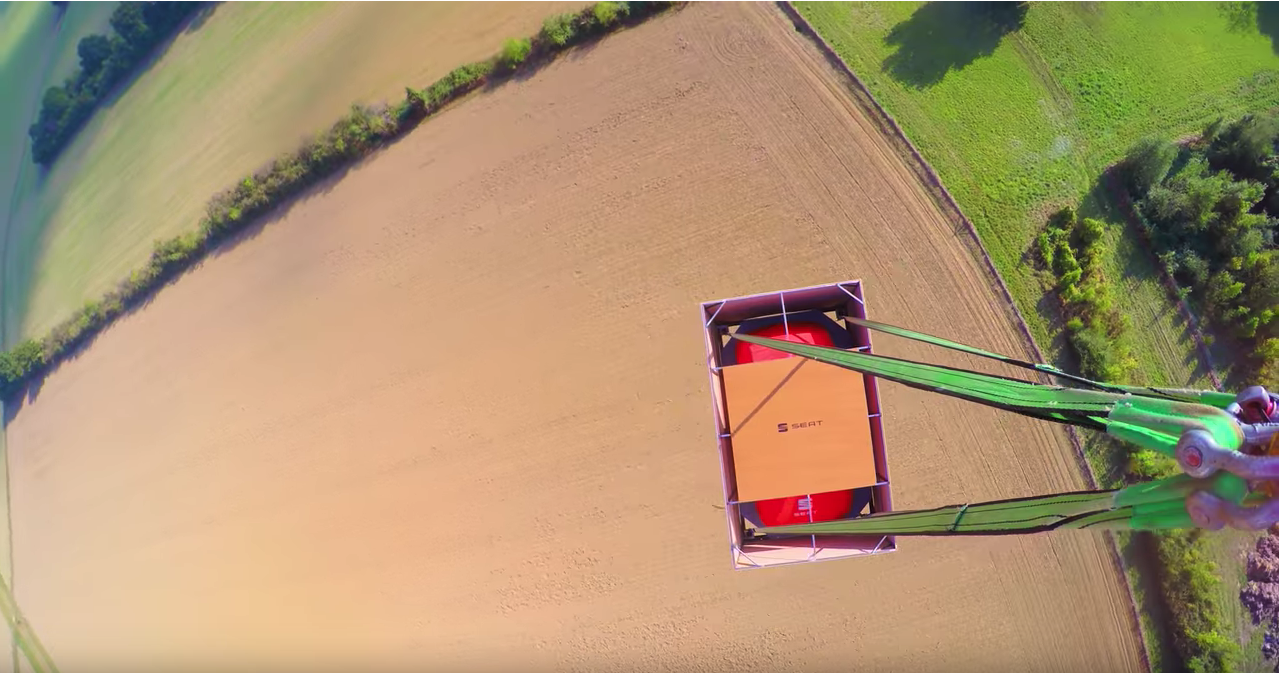 SAF Levage : le super puma de SAF Hélicoptères (vidéo)